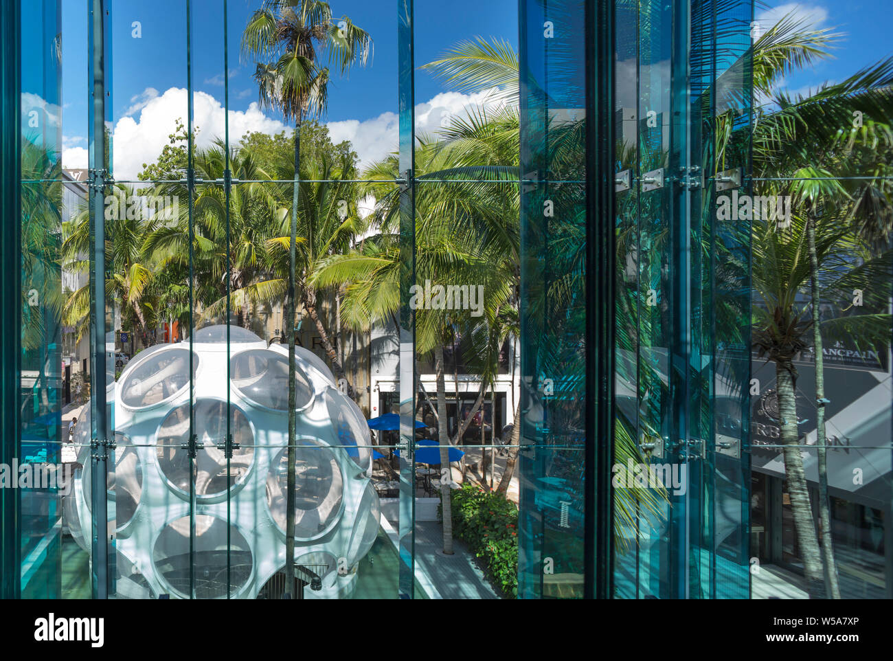 FLY EYE DOME (©BUCKMINSTER FULLER INST 2014) PALM COURT (©SB ARCHITECTS ...