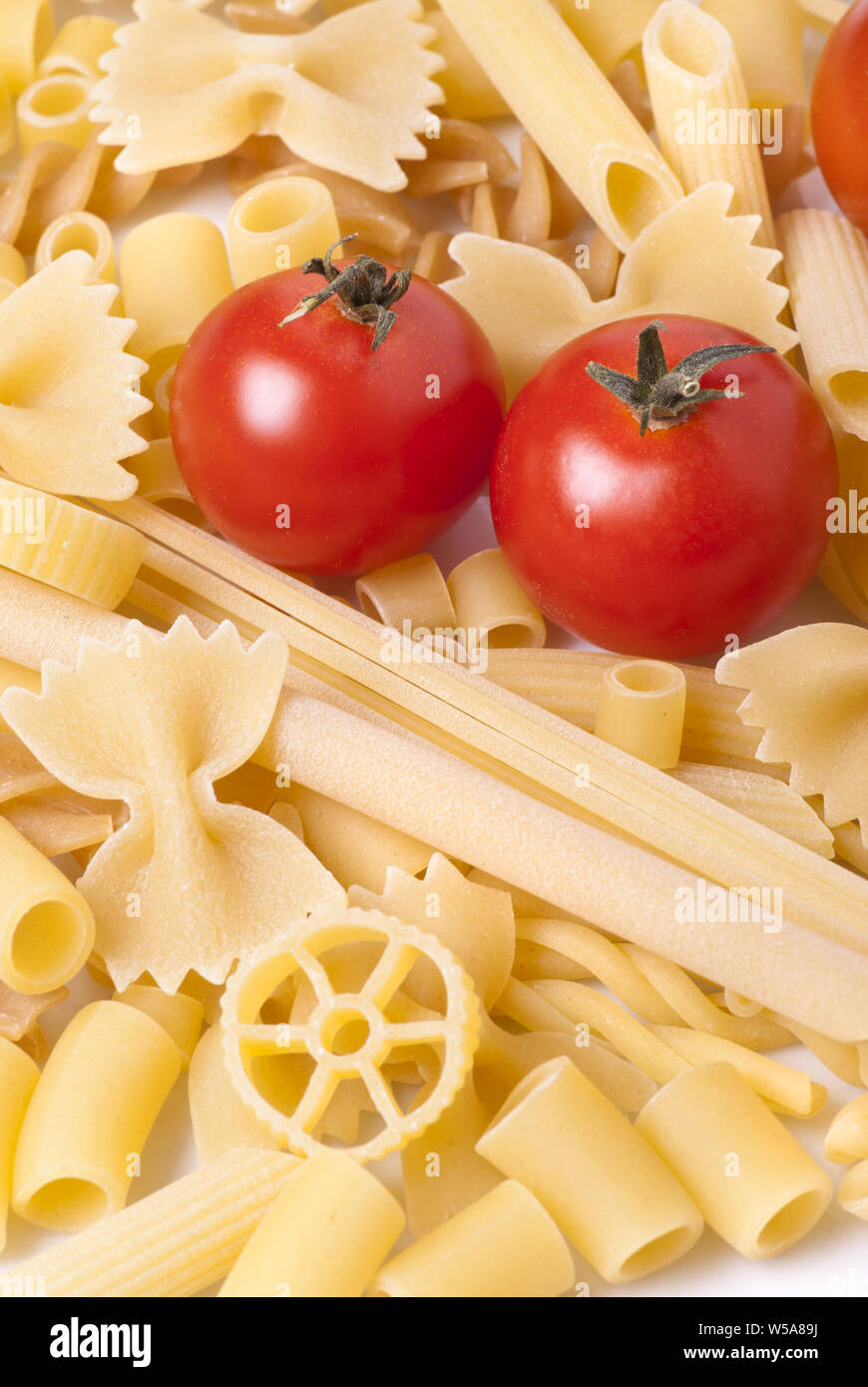 Two different types tomatoes hi-res stock photography and images - Alamy