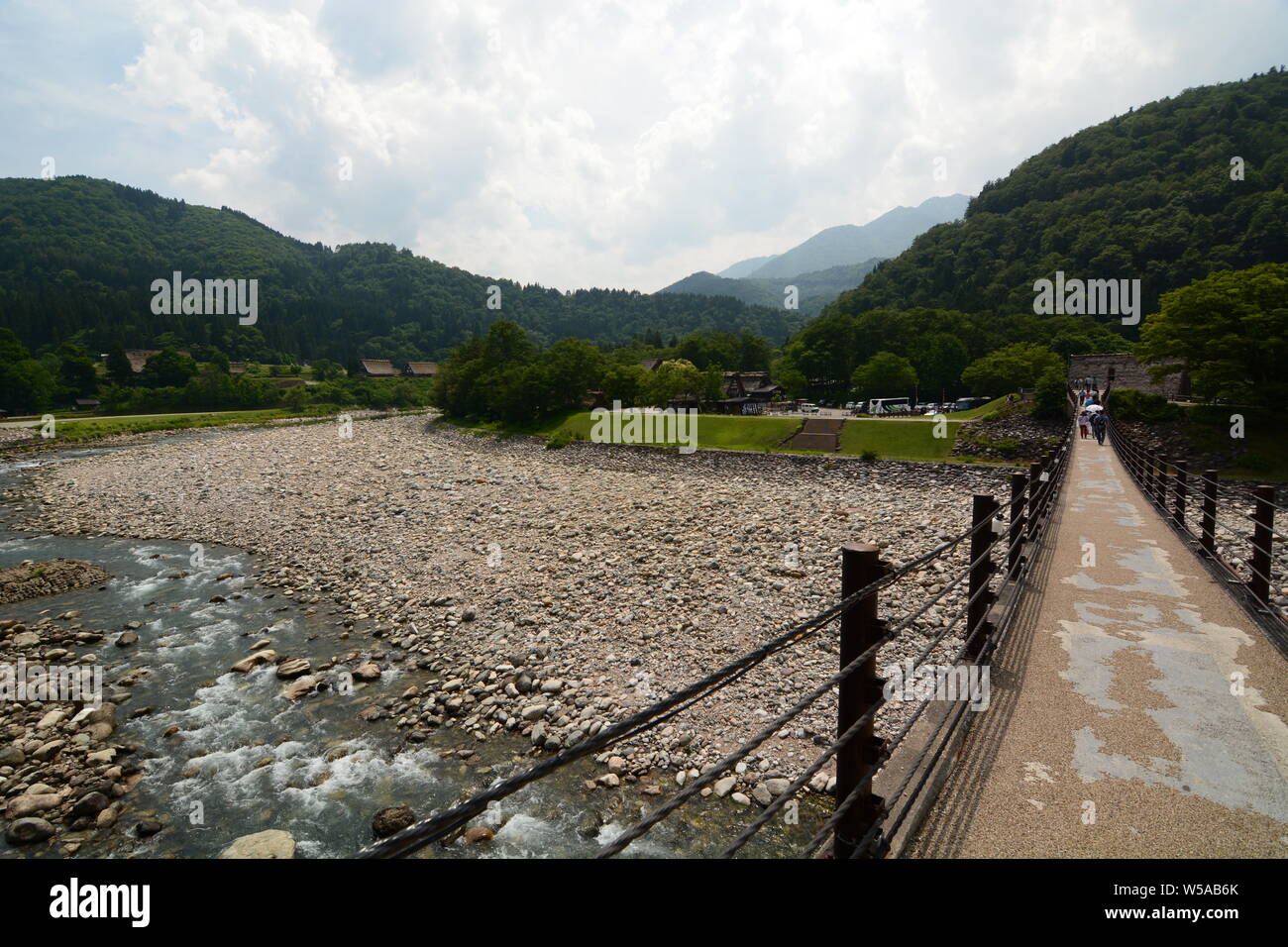 Shirakawa go bridge hi-res stock photography and images - Alamy