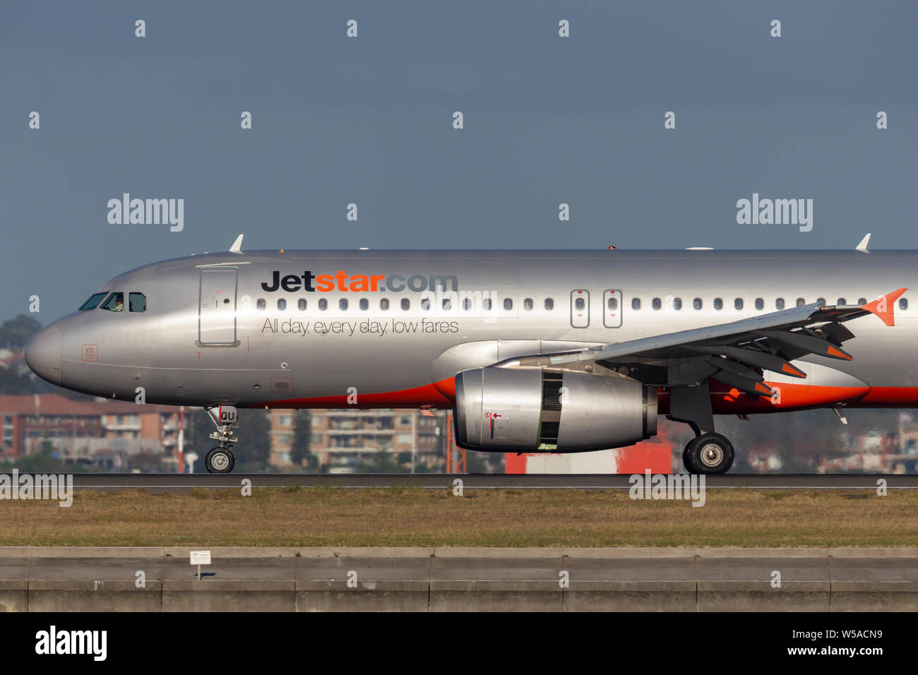 Jetstar Airways Airbus A320 twin engine passenger aircraft at Sydney ...