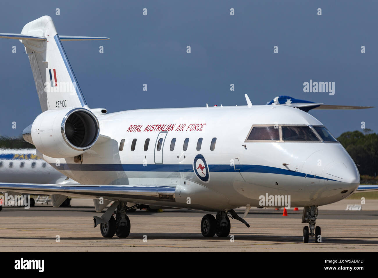 Royal Australian Air Force (RAAF) Bombardier Challenger 604 VIP ...