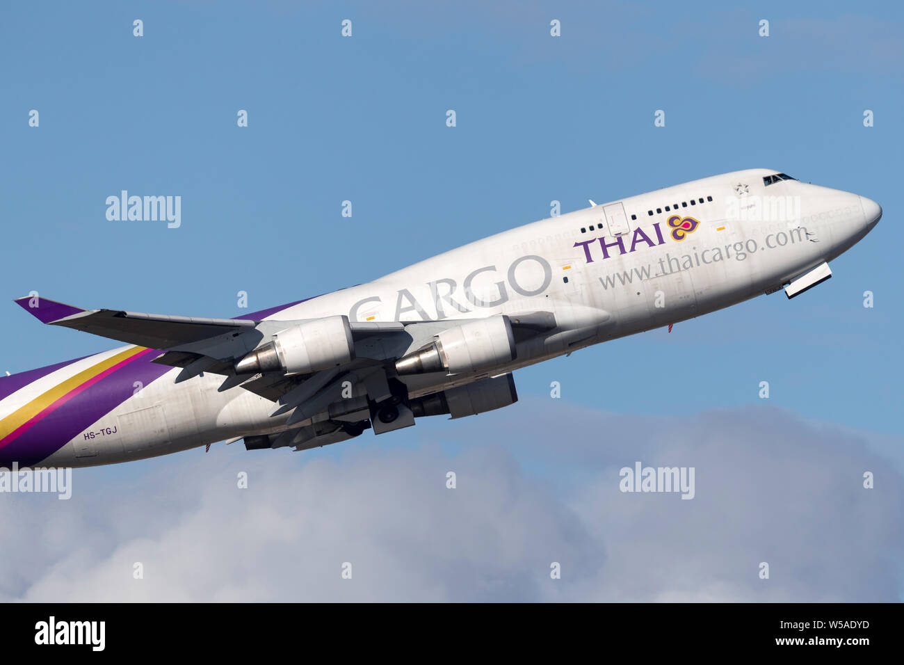 Thai Cargo Airways International Boeing 747 cargo aircraft departing ...