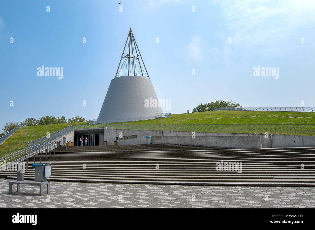 Tu delft library hi-res stock photography and images - Alamy