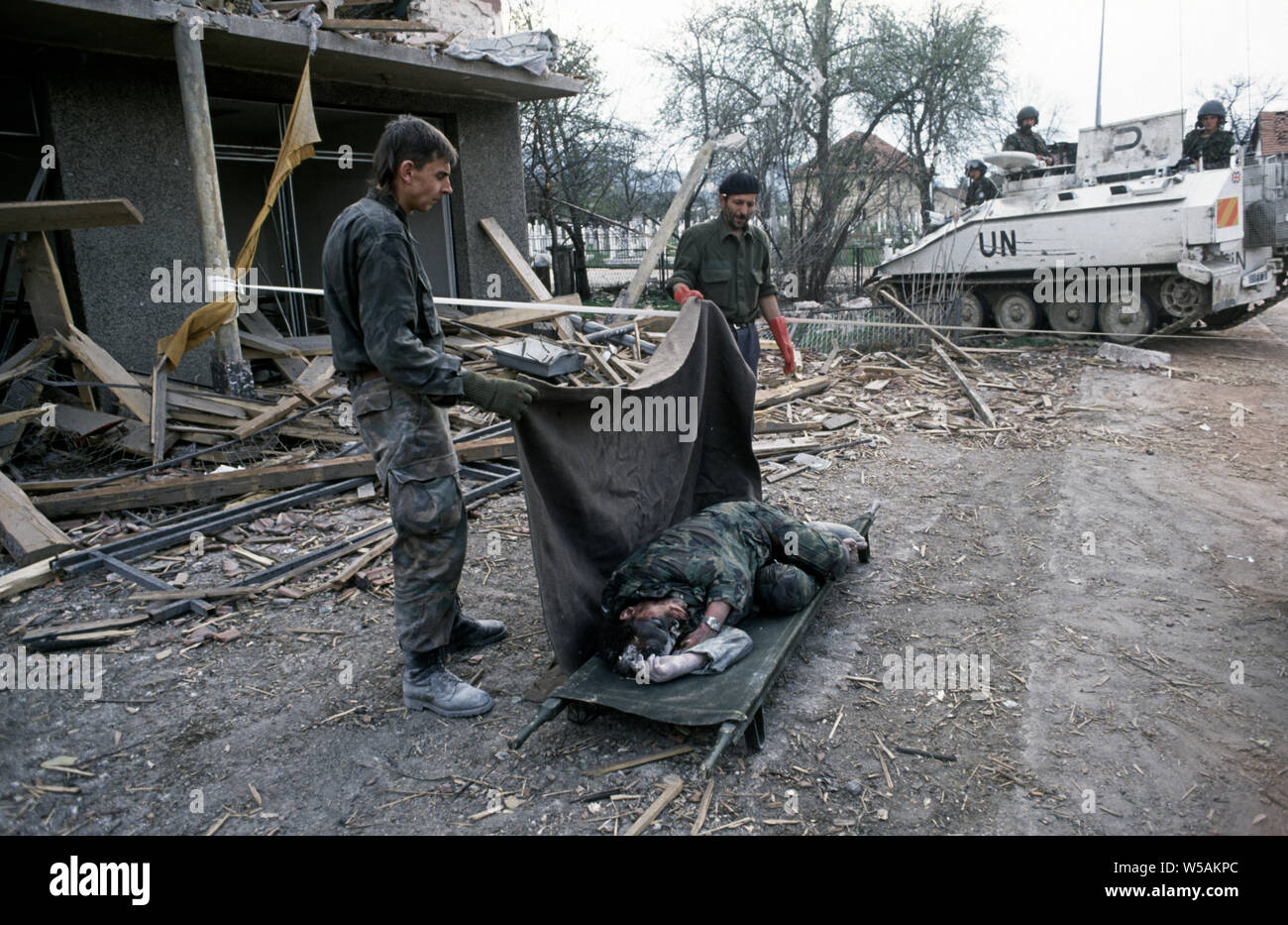 British war dead recovery hi-res stock photography and images - Alamy