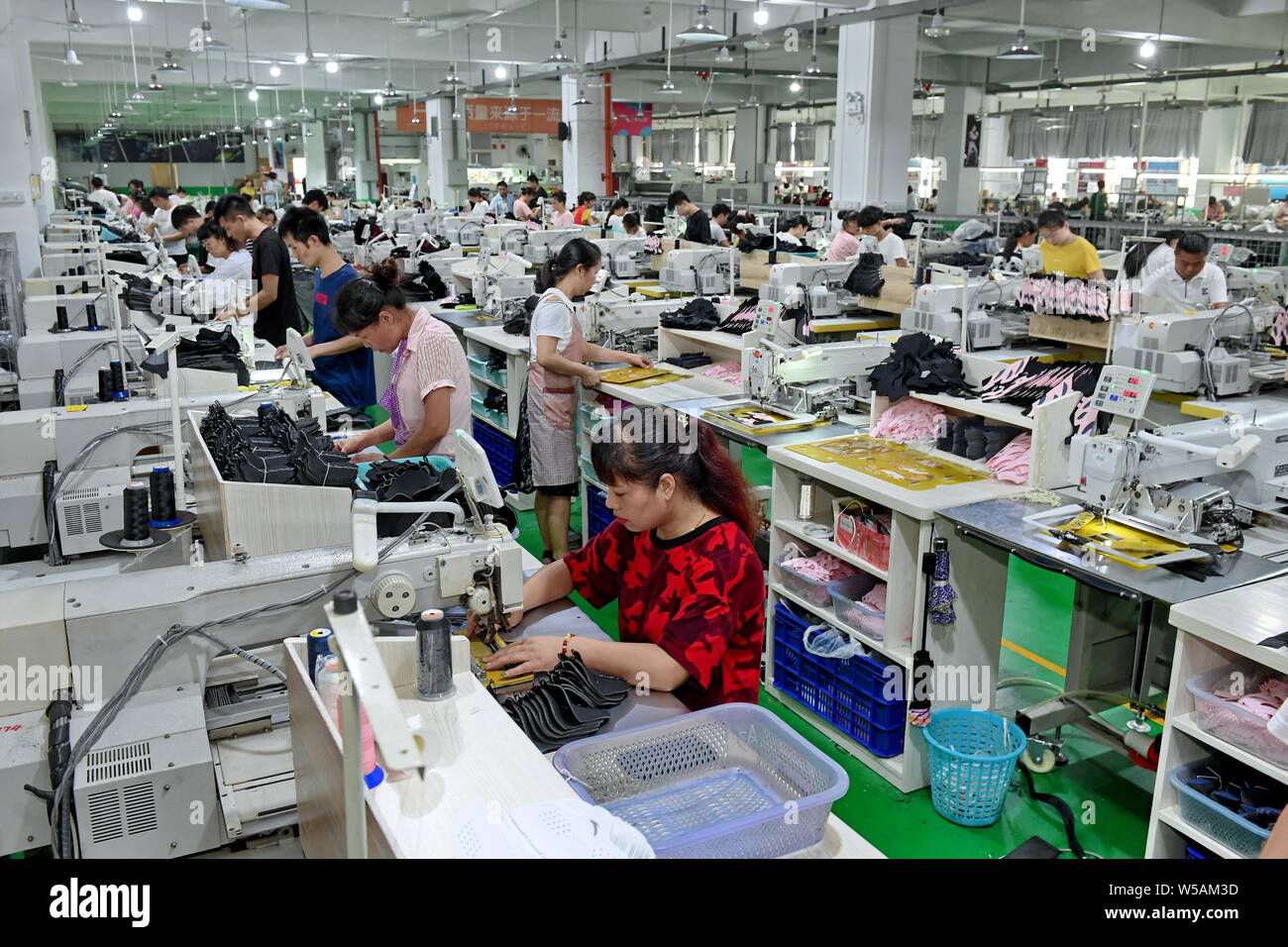 Shoemaking High Resolution Stock Photography and Images - Alamy