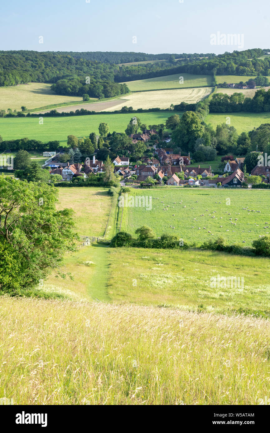 Village buckinghamshire hi-res stock photography and images - Alamy
