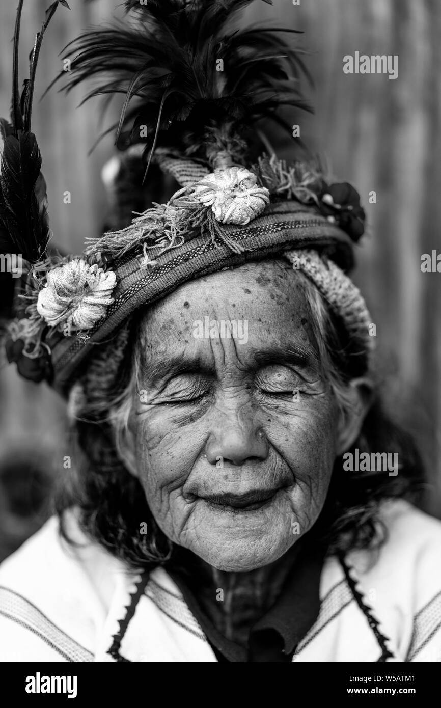 Woman of ifugao tribe Black and White Stock Photos & Images - Alamy