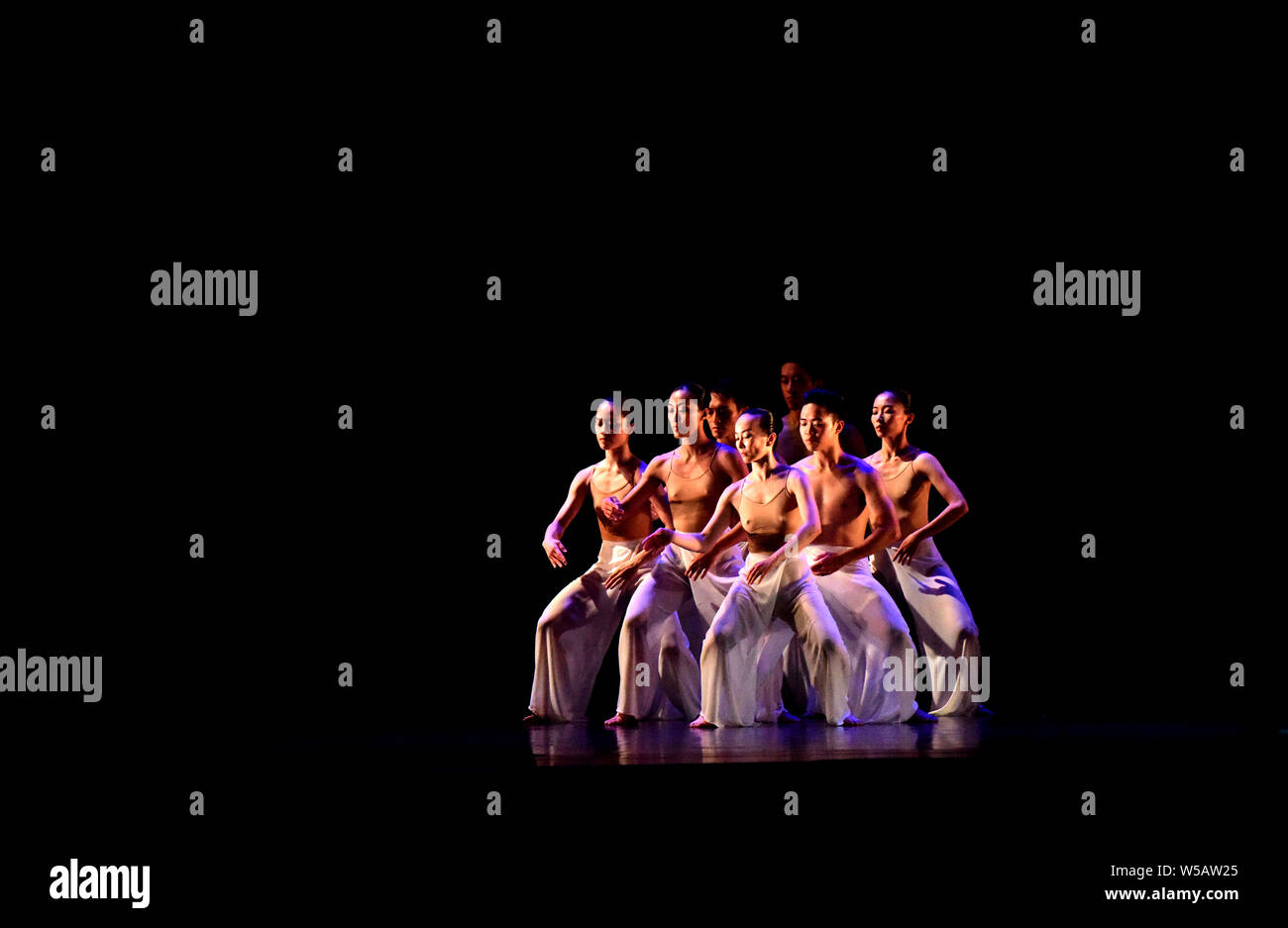 Cloud gate dance theatre of taiwan hi-res stock photography and images ...