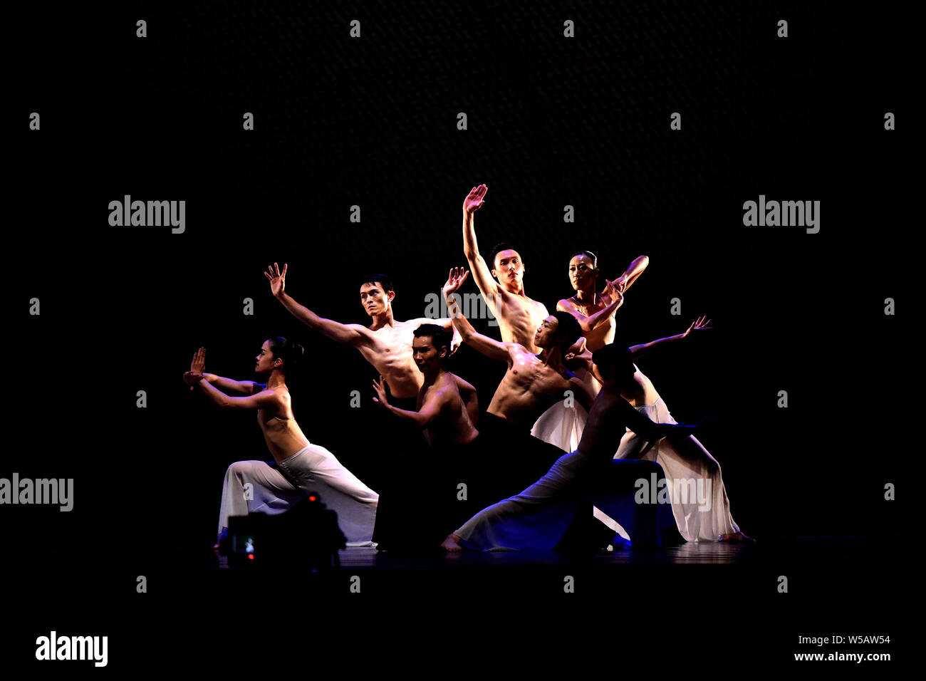 Cloud gate theatre of taiwan hi-res stock photography and images - Alamy
