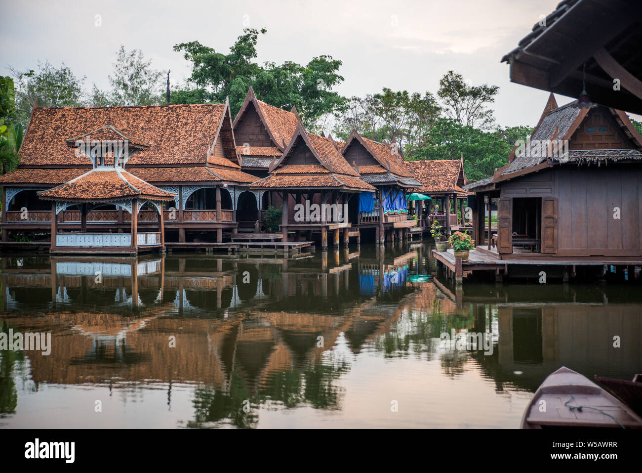 Thai village hi-res stock photography and images - Alamy