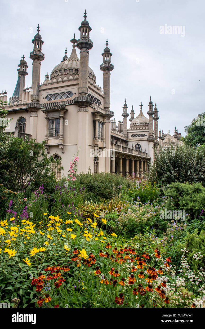 Brighton museum royal hi-res stock photography and images - Alamy