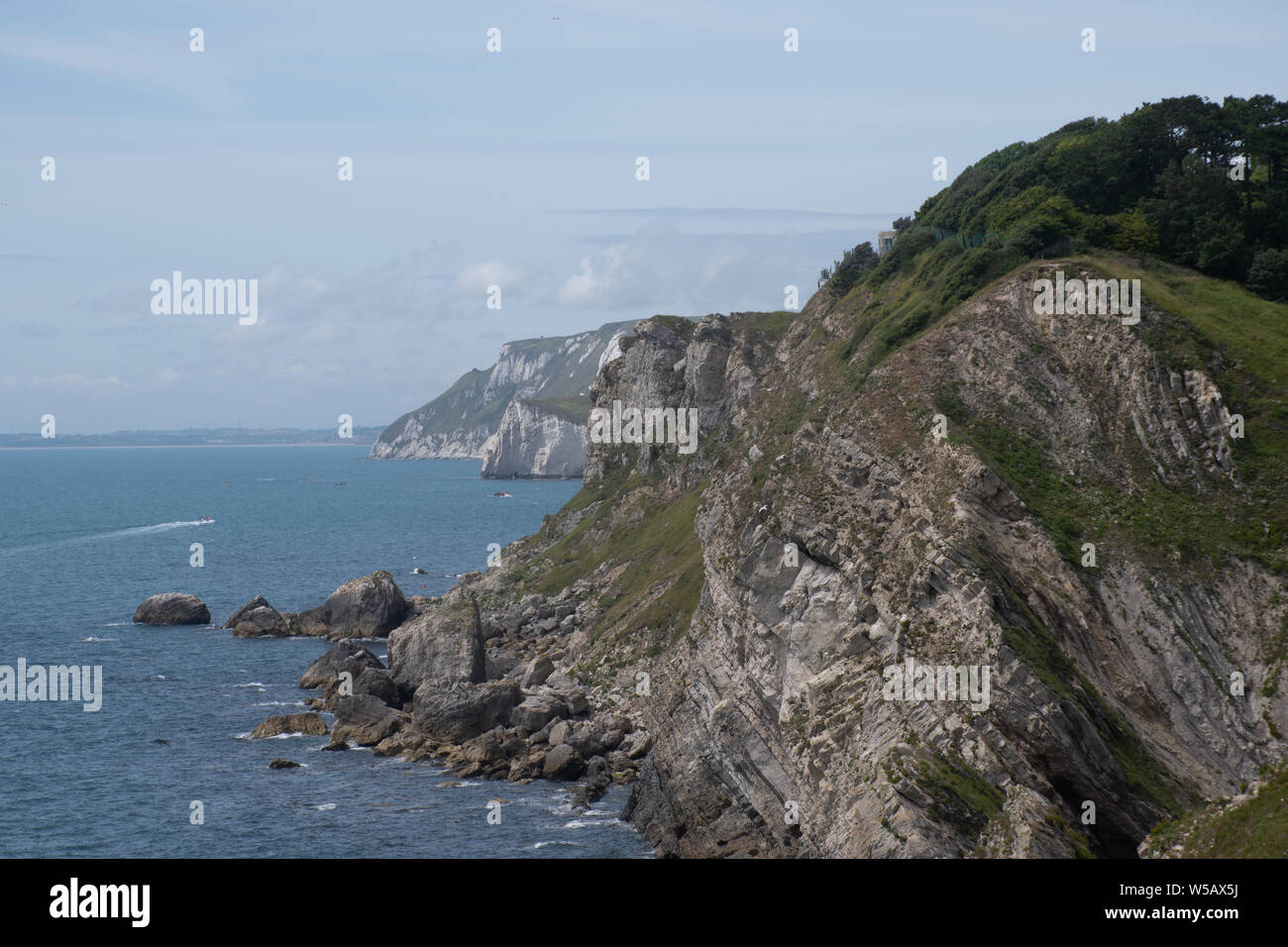 Cliffs along jurassic coast hi-res stock photography and images - Alamy