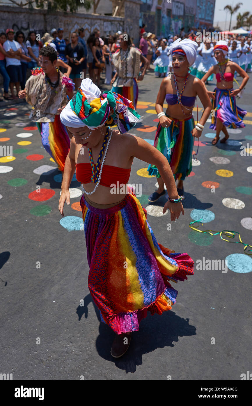 Group of dancers of Africa descent (Afrodescendiente) performing at the ...