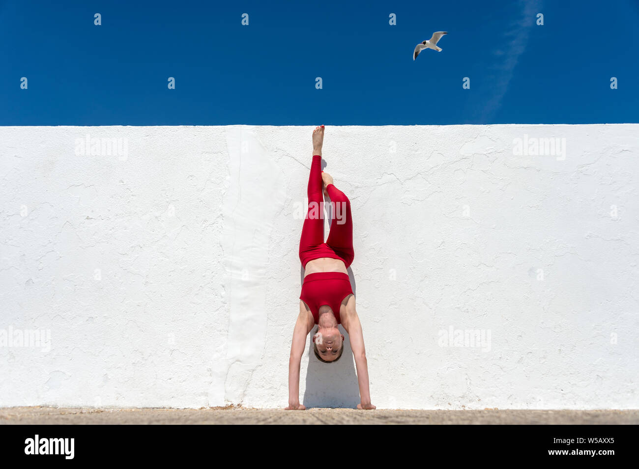 Girl Doing Handstand High Resolution Stock Photography and Images - Alamy