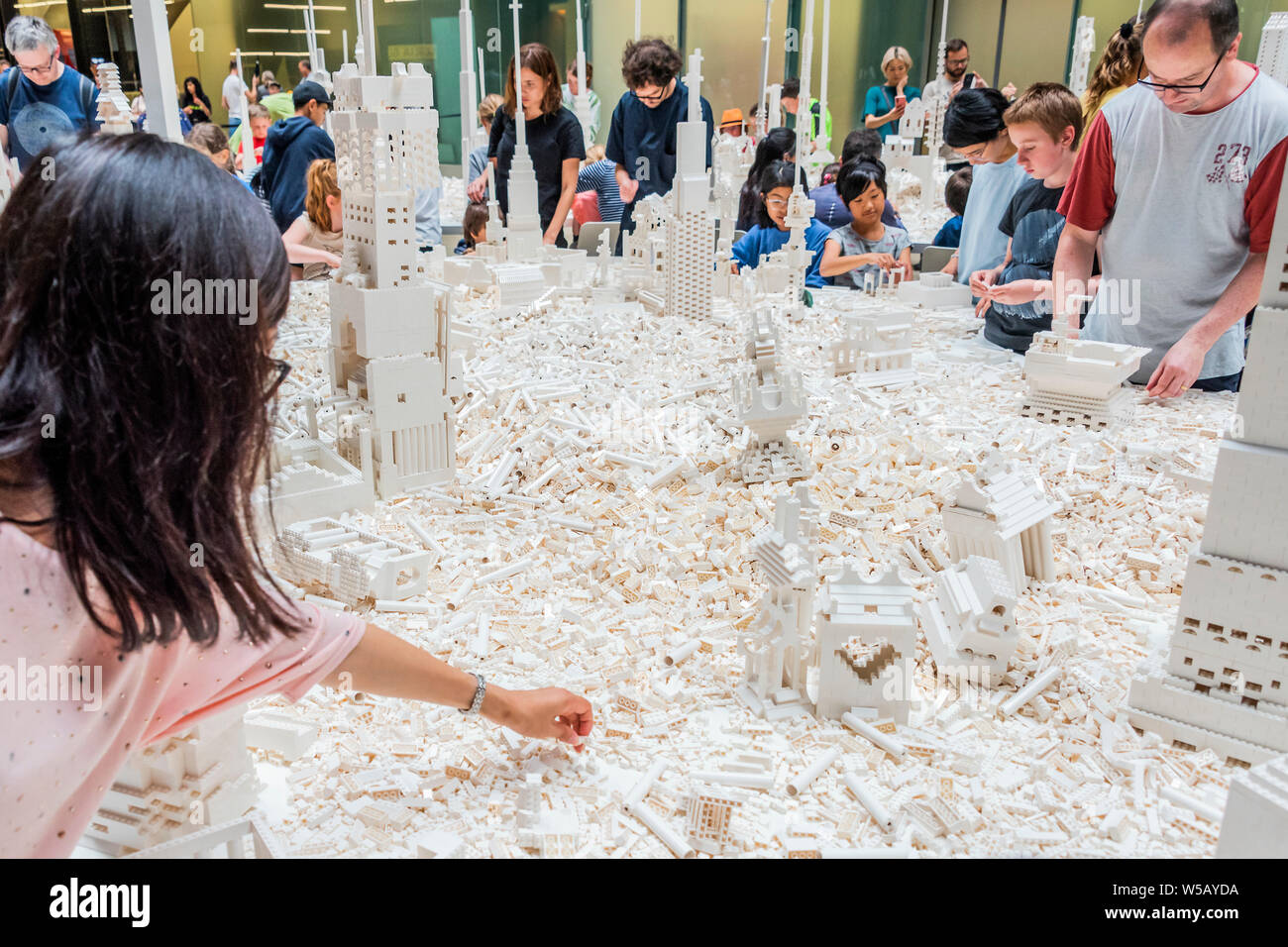 Olafur eliassons cubic structural evolution project 2004 artwork hi-res ...