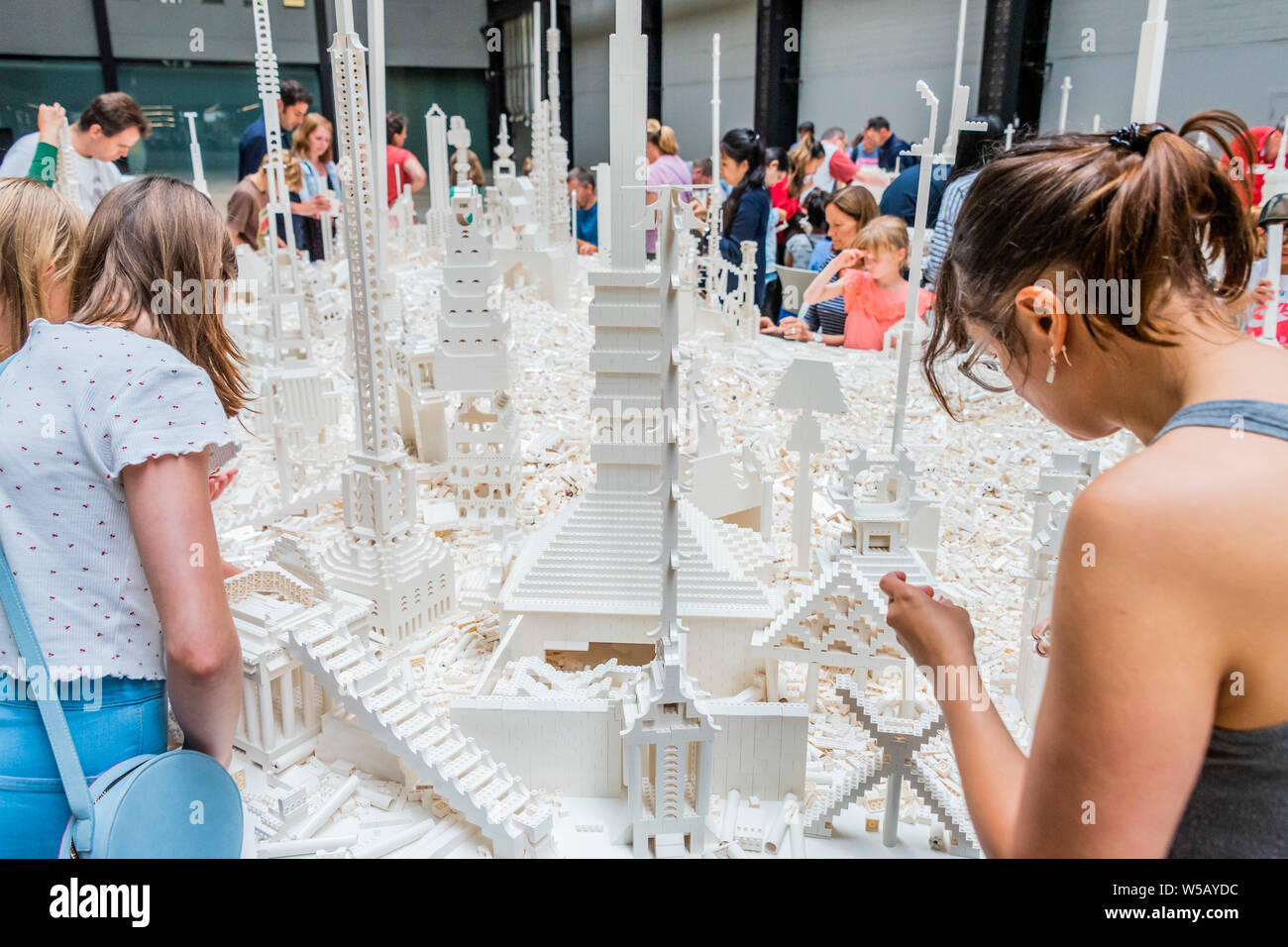 Olafur eliassons cubic structural evolution project 2004 artwork hi-res ...