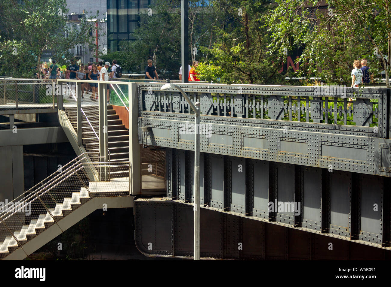 High Line Pedestrian Bridge Stock Photo - Alamy