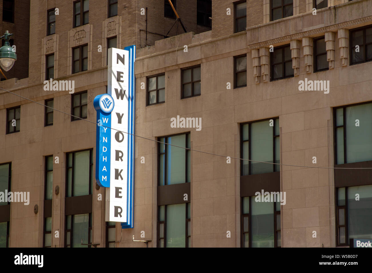 New Yorker Hotel Sign High Resolution Stock Photography and Images - Alamy