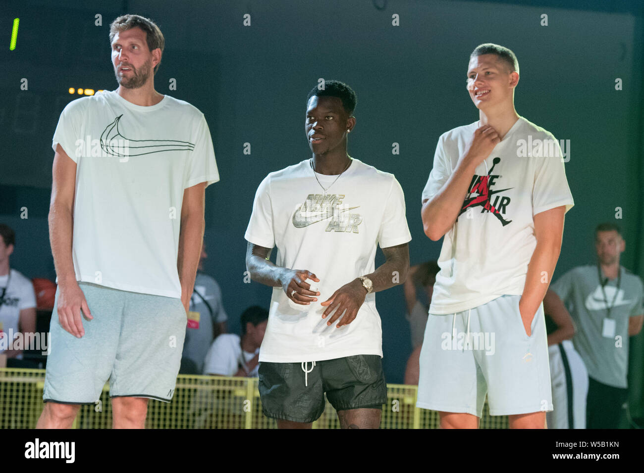 Professional basketball players hi-res stock photography and images - Alamy
