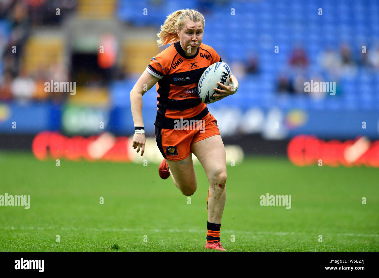 Womens rugby league stadium hi-res stock photography and images - Alamy