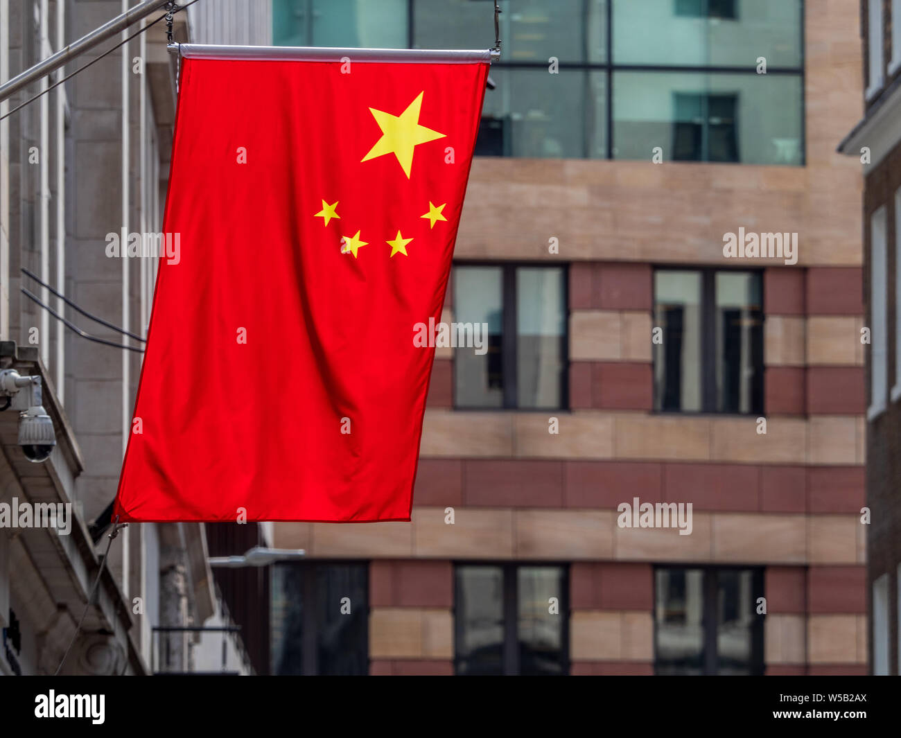 Chinese Flags in the City of London - Chinese flags mark the growing ...