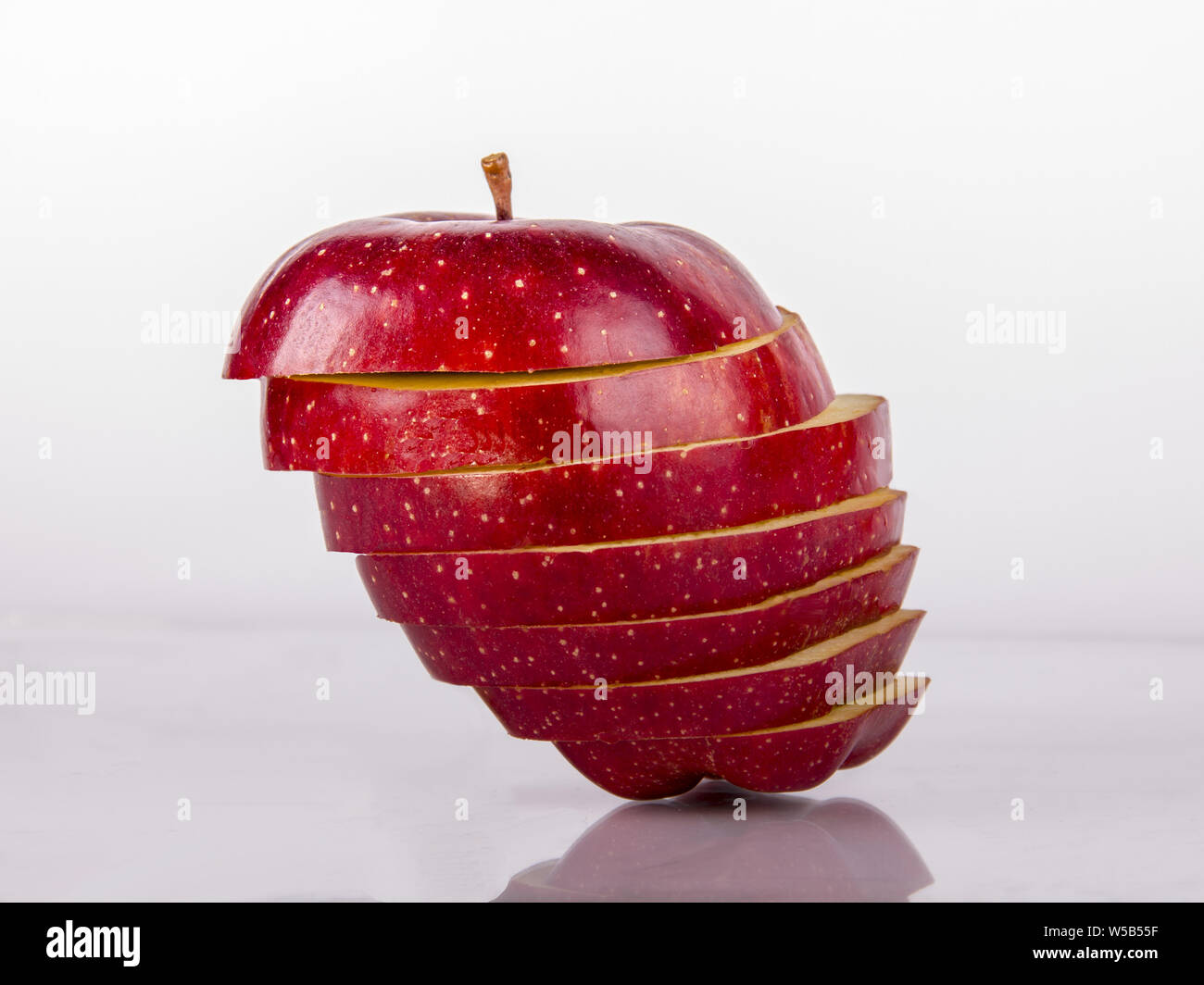 Sliced apples hi-res stock photography and images - Alamy
