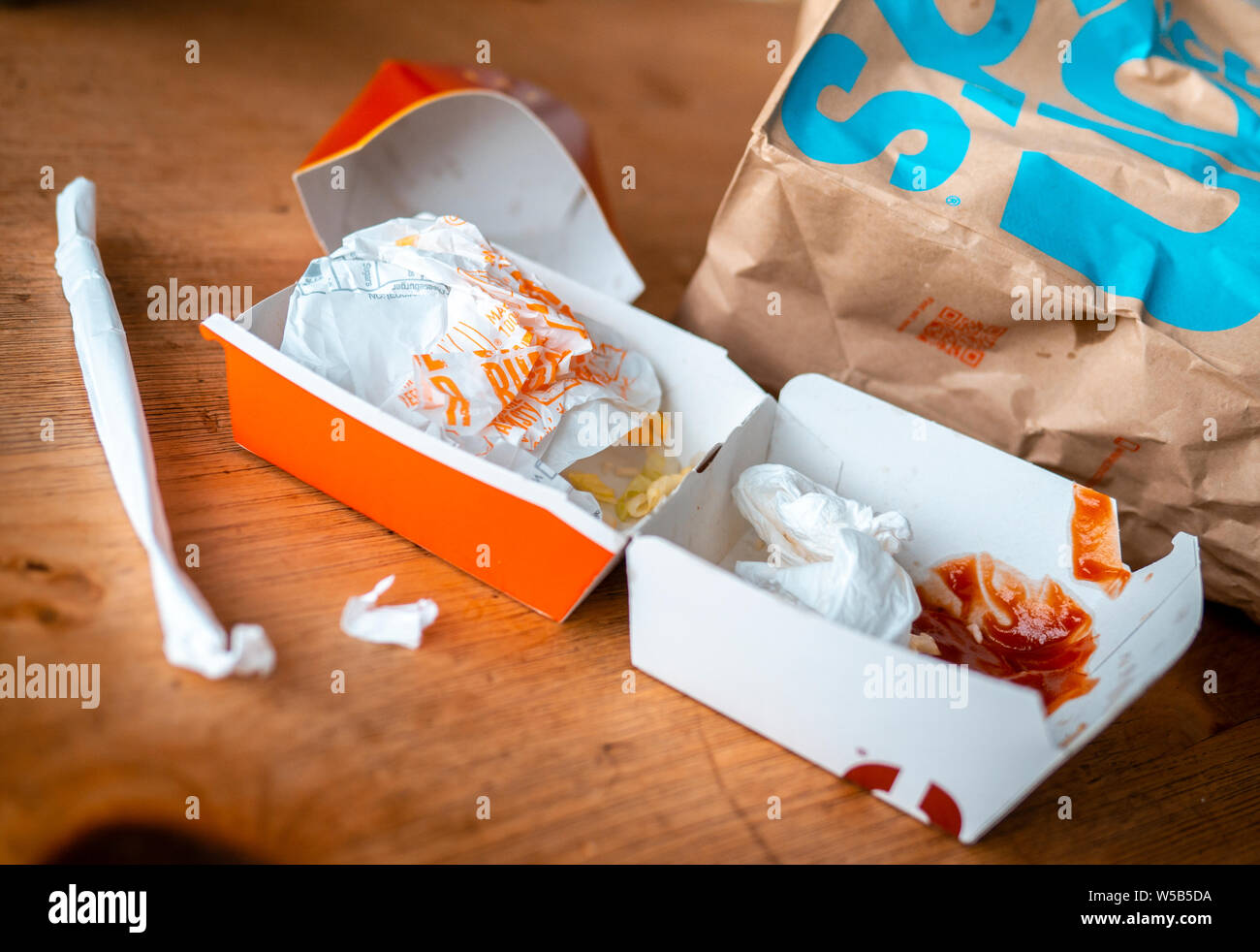 Food waste packaging hi-res stock photography and images - Alamy