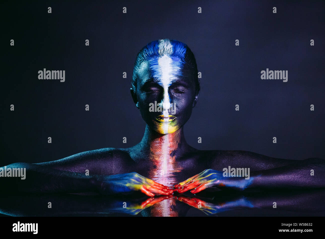Fluorescent body painting hi-res stock photography and images - Alamy