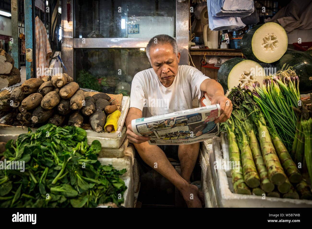 Reading street food market hi-res stock photography and images - Alamy
