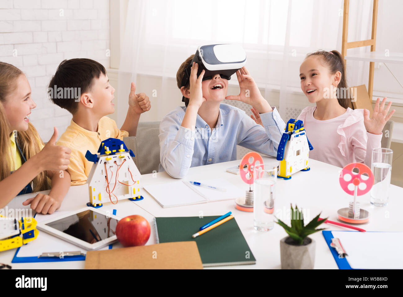 Kids classroom glasses hi-res stock photography and images - Alamy