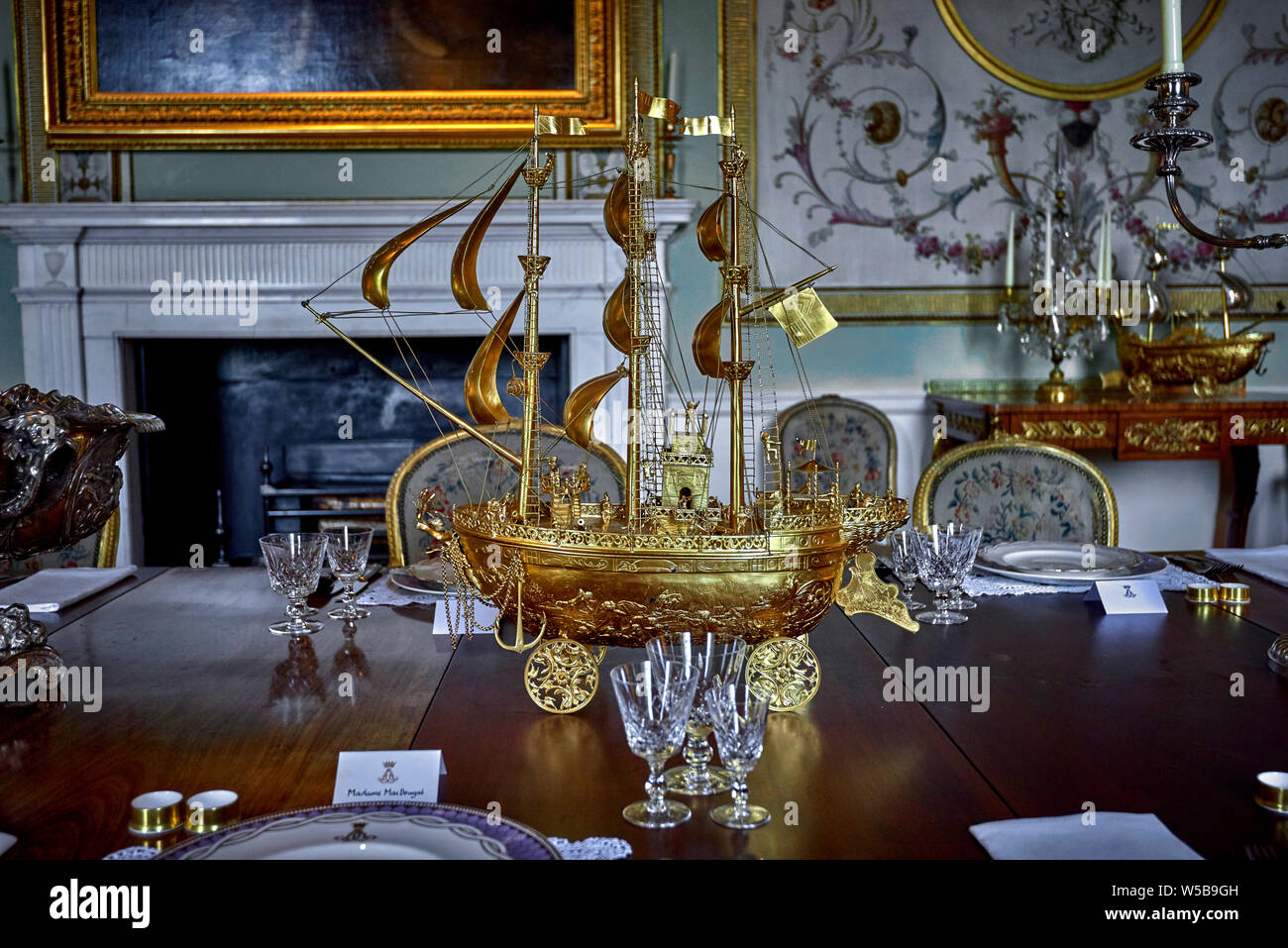 Inveraray Castle (INVC Stock Photo - Alamy