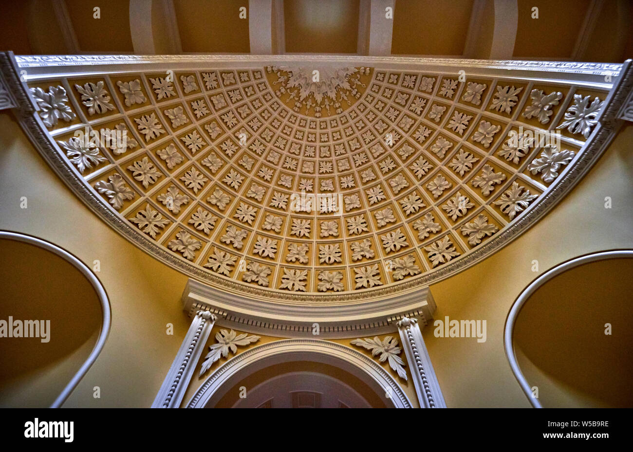 Inveraray Castle (INVC Stock Photo - Alamy