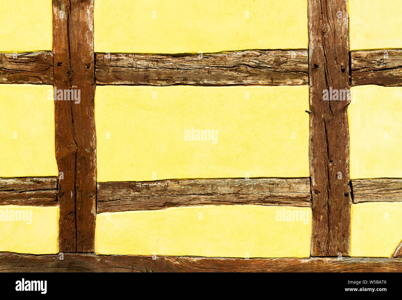 half frame wall Stock Photo - Alamy