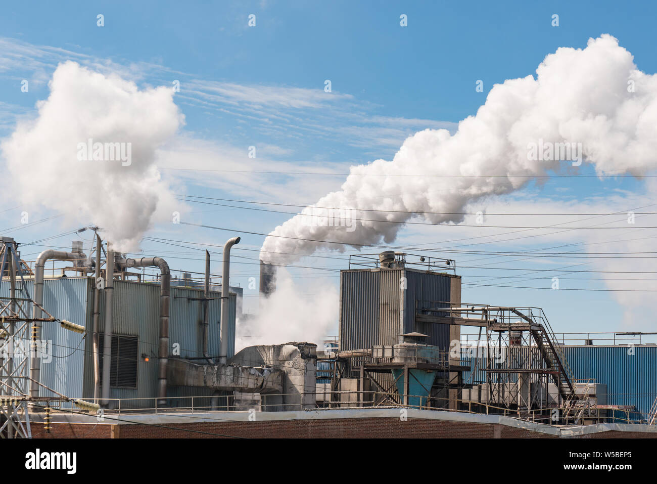 Water pollution factory hi-res stock photography and images - Alamy