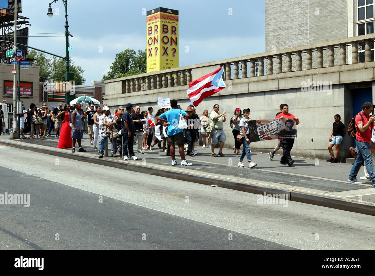 Freedom March for Puerto Rico, New York, USA Stock Photo - Alamy