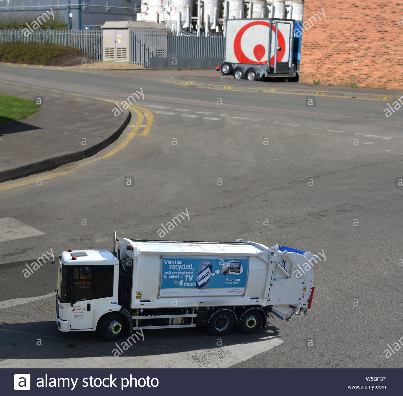 Veolia Rubbish Truck Stock Photos & Veolia Rubbish Truck Stock Images ...