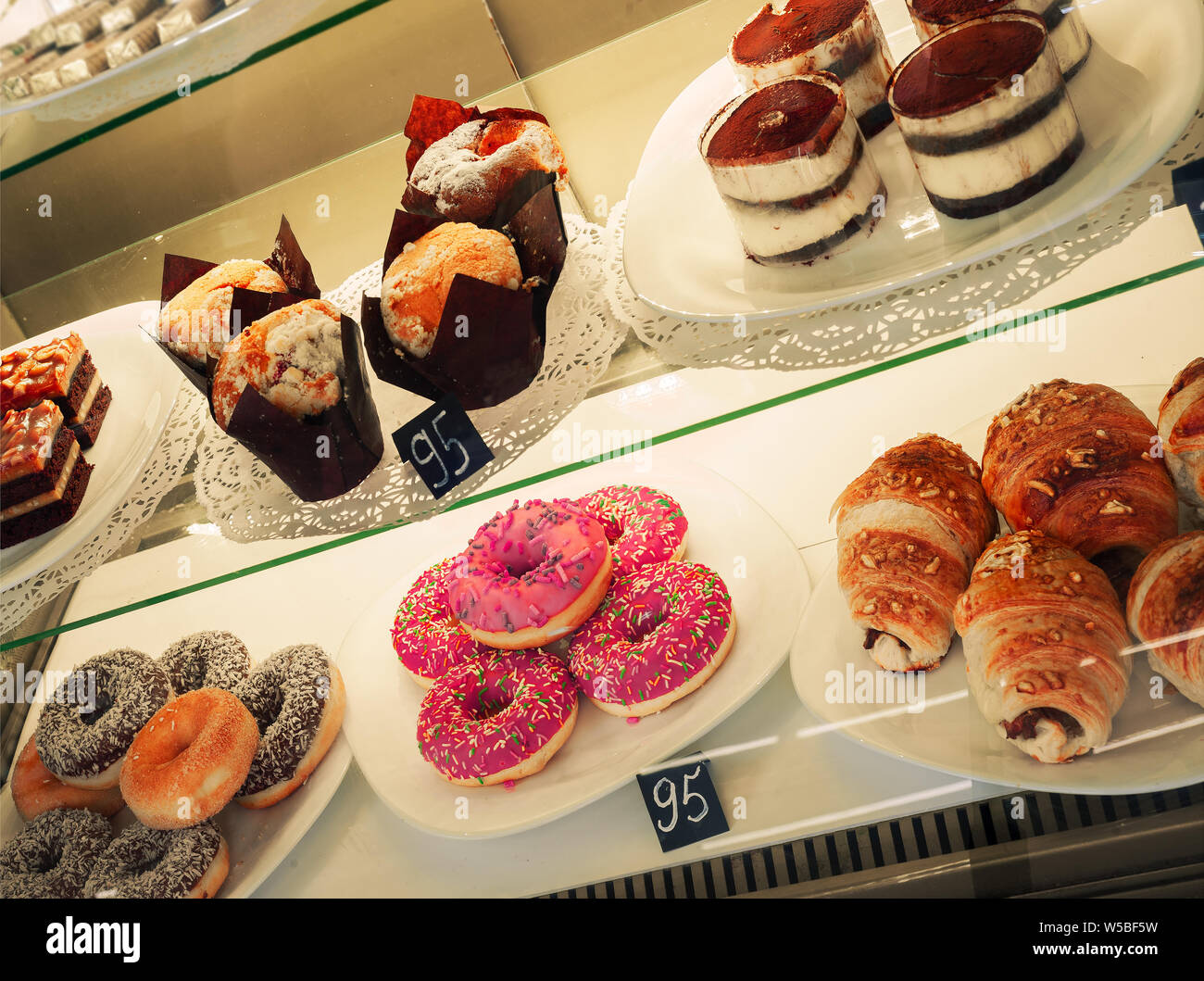 Cafe cakes many hi-res stock photography and images - Alamy