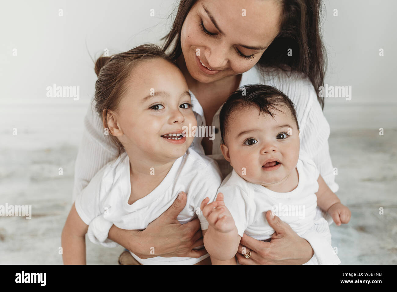 Multicultural children hi-res stock photography and images - Alamy
