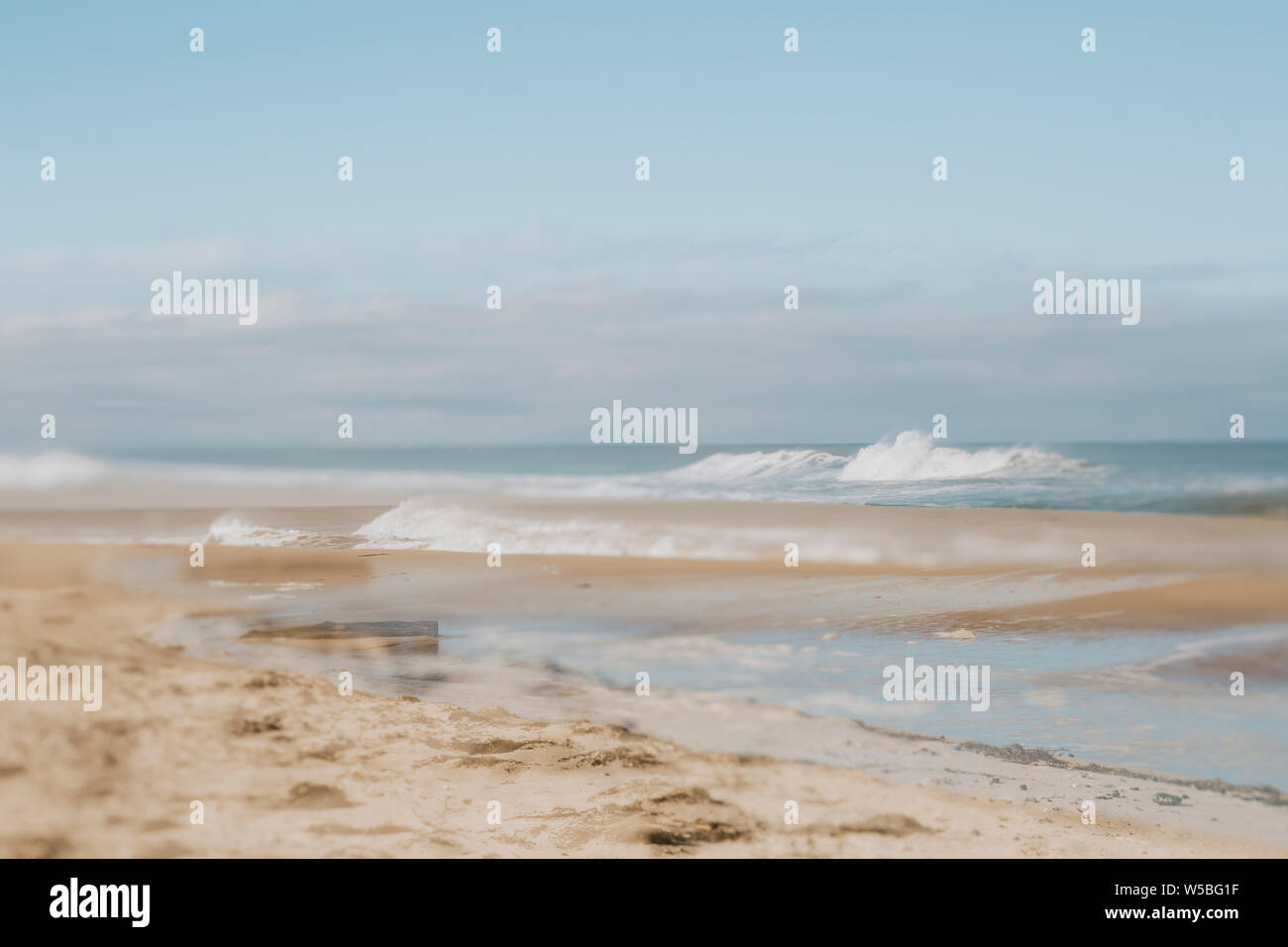 Windswept sky hi-res stock photography and images - Alamy