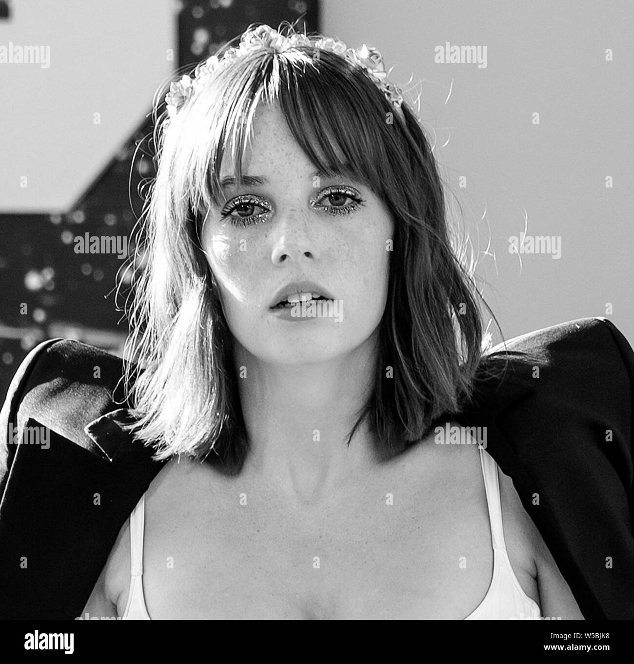 Maya hawke ethan hawke Black and White Stock Photos & Images - Alamy