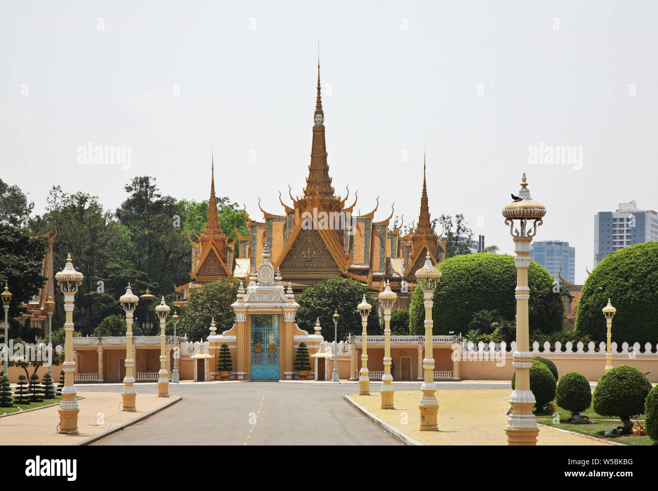 Victory gate in Royal Palace (Preah Barum Reachea Veang Nei Preah ...