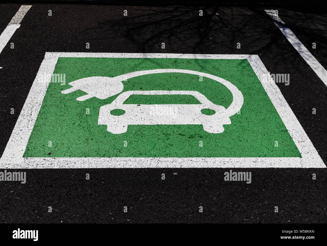 Electric vehicle concept ev symbol hi-res stock photography and images ...