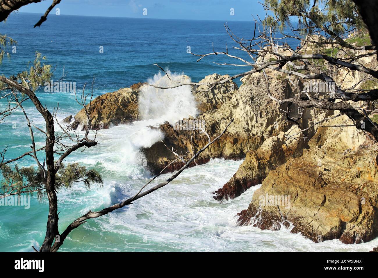 Rocky Ocean Outcrop Stradbroke Island Stock Photo - Alamy