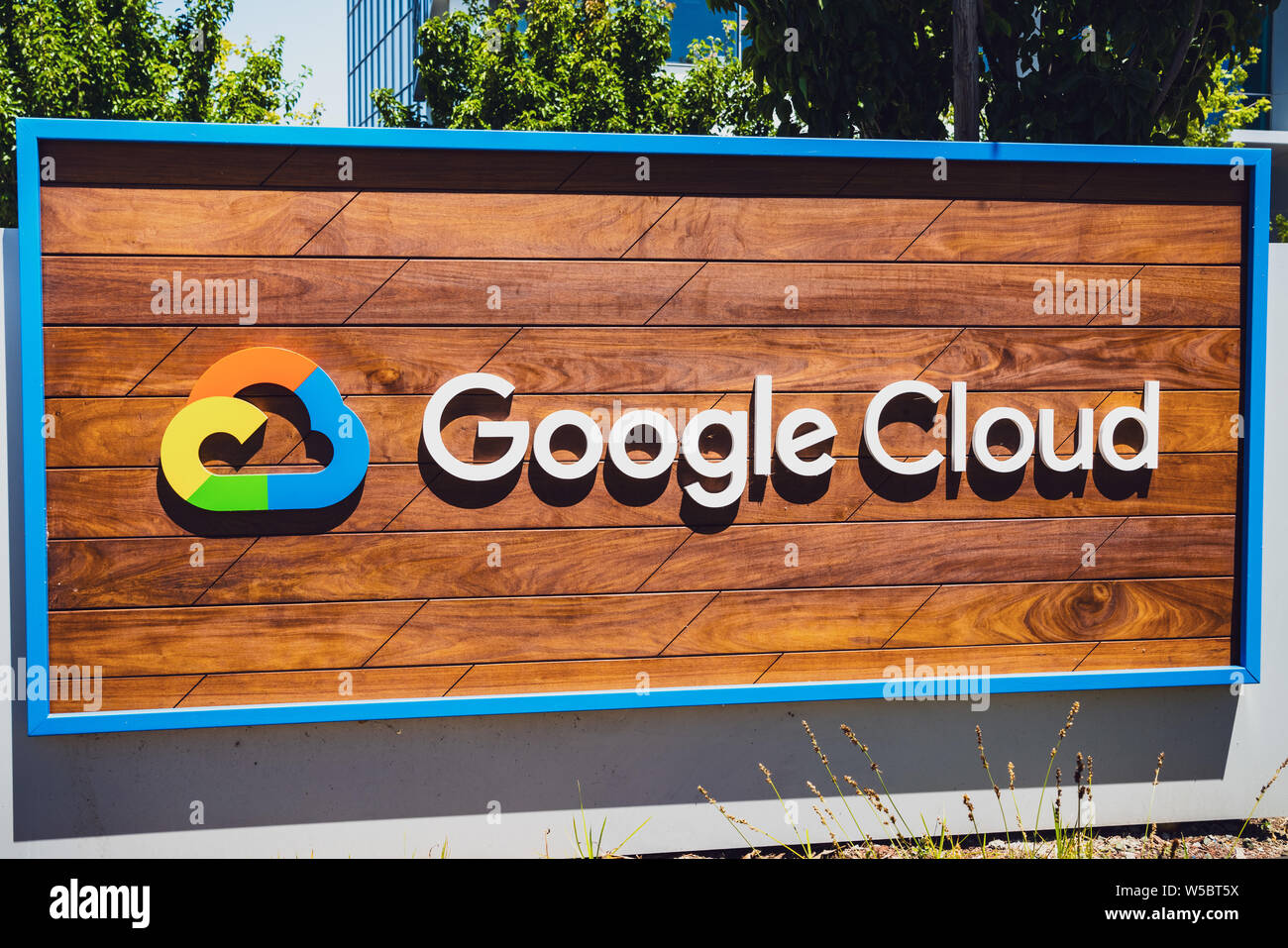 Google offices copy hi-res stock photography and images - Alamy