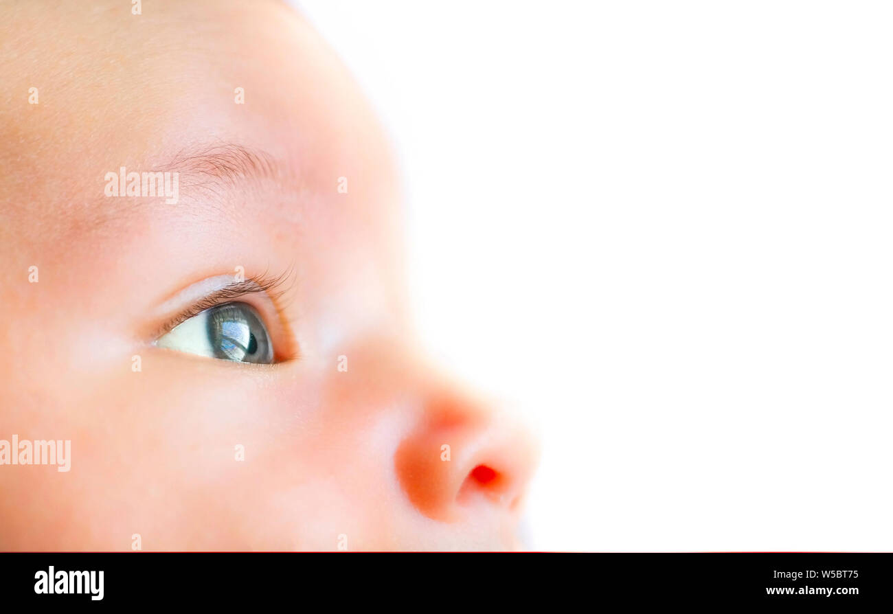 Baby eye hi-res stock photography and images - Alamy