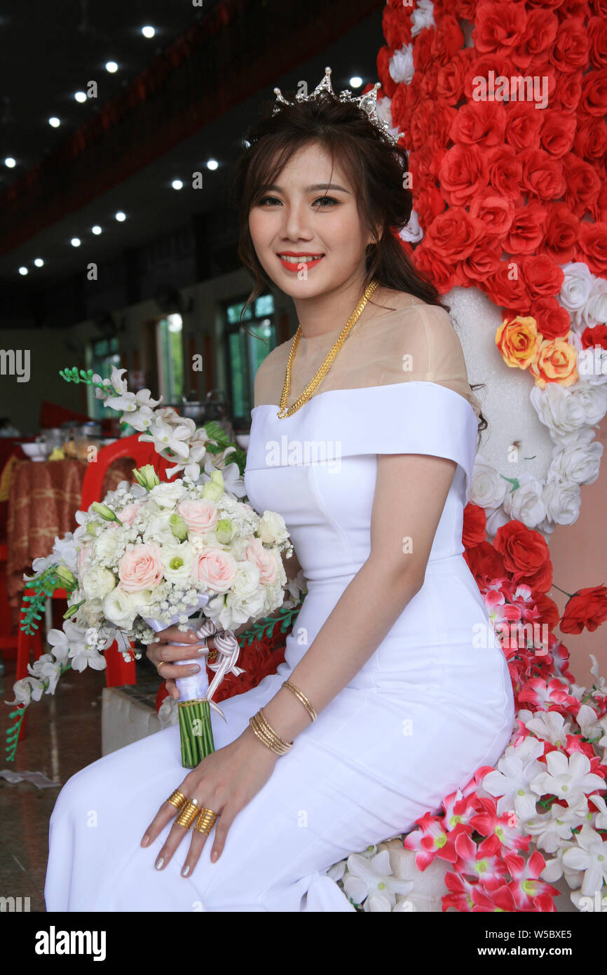 Wearing Wedding Dress High Resolution Stock Photography and Images - Alamy