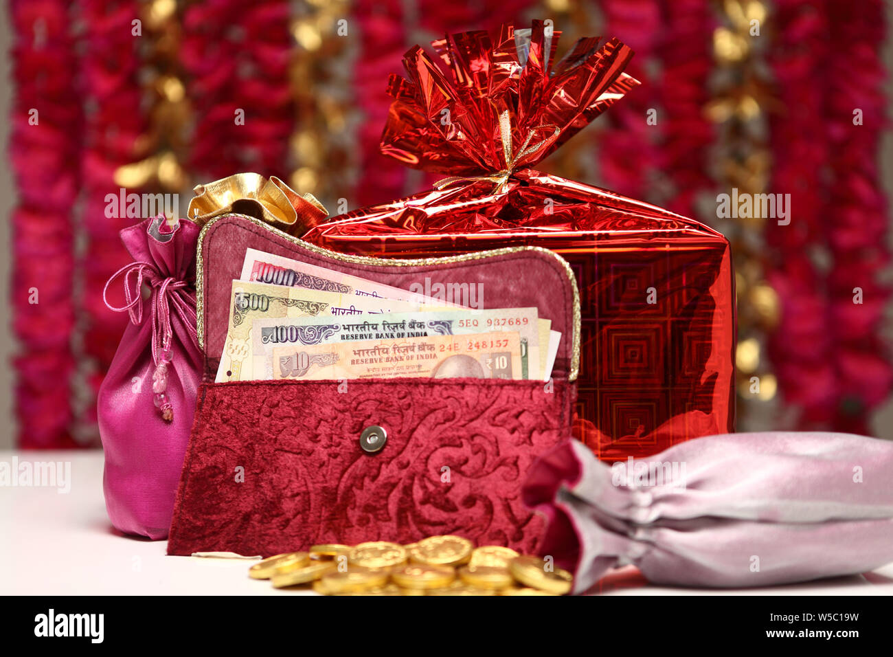 Life saving gift hi-res stock photography and images - Alamy