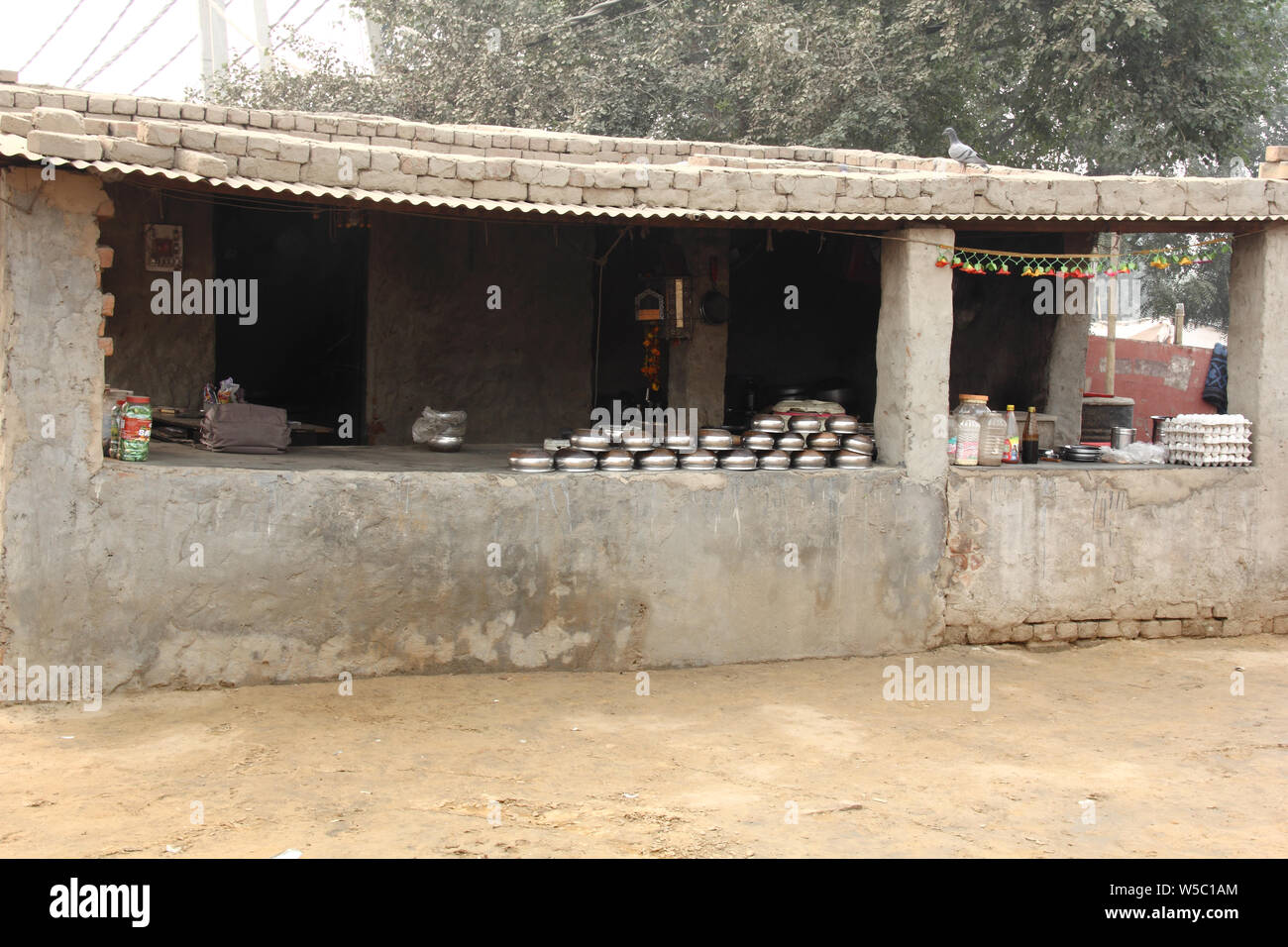 Dhaba hi-res stock photography and images - Alamy
