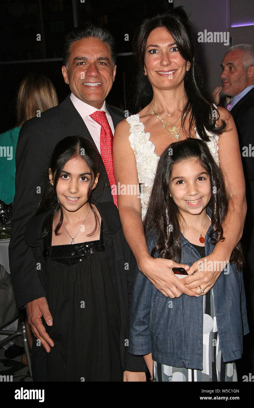 Nazee moinian hi-res stock photography and images - Alamy