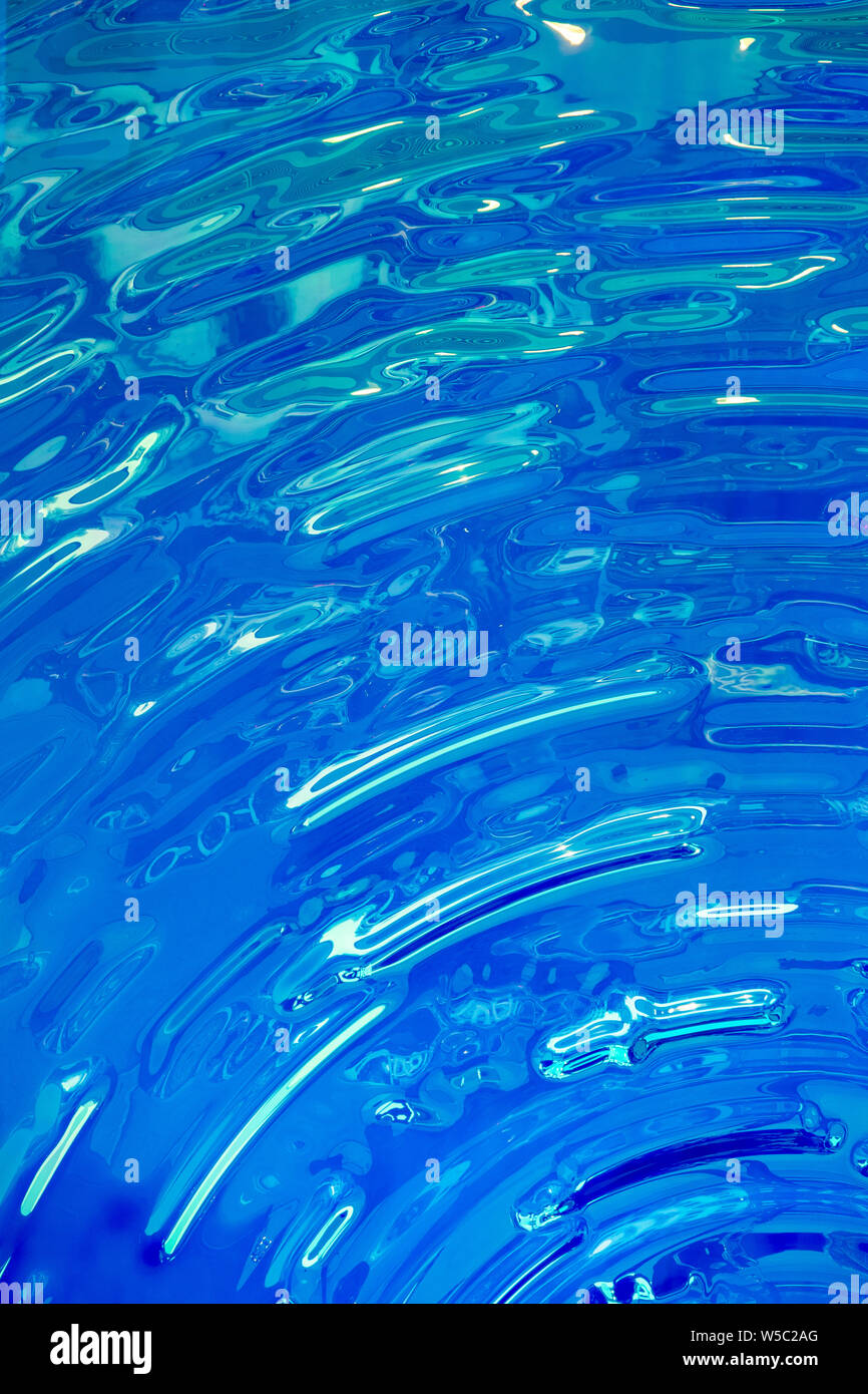 Ripple effect hi-res stock photography and images - Alamy